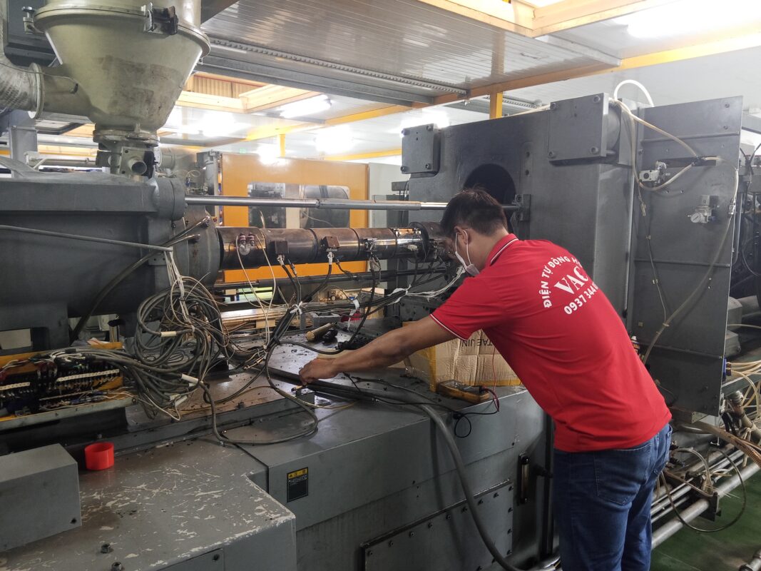 DỊCH VỤ SỬA CHỮA MÁY NGÀNH NHỰA VÀ CƠ KHÍ – CÔNG TY VAC » CÔNG TY TNHH TM DV VAC